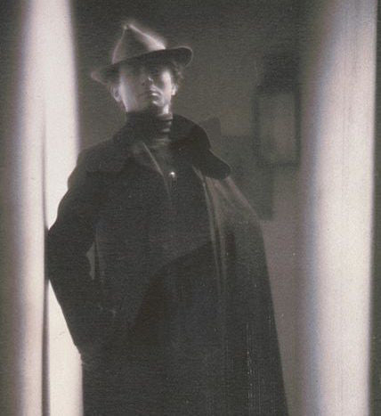 EDWARD J. STEICHEN: THE REVOLUTIONARY PHOTOGRAPHER OF STYLISH PORTRAIT ...